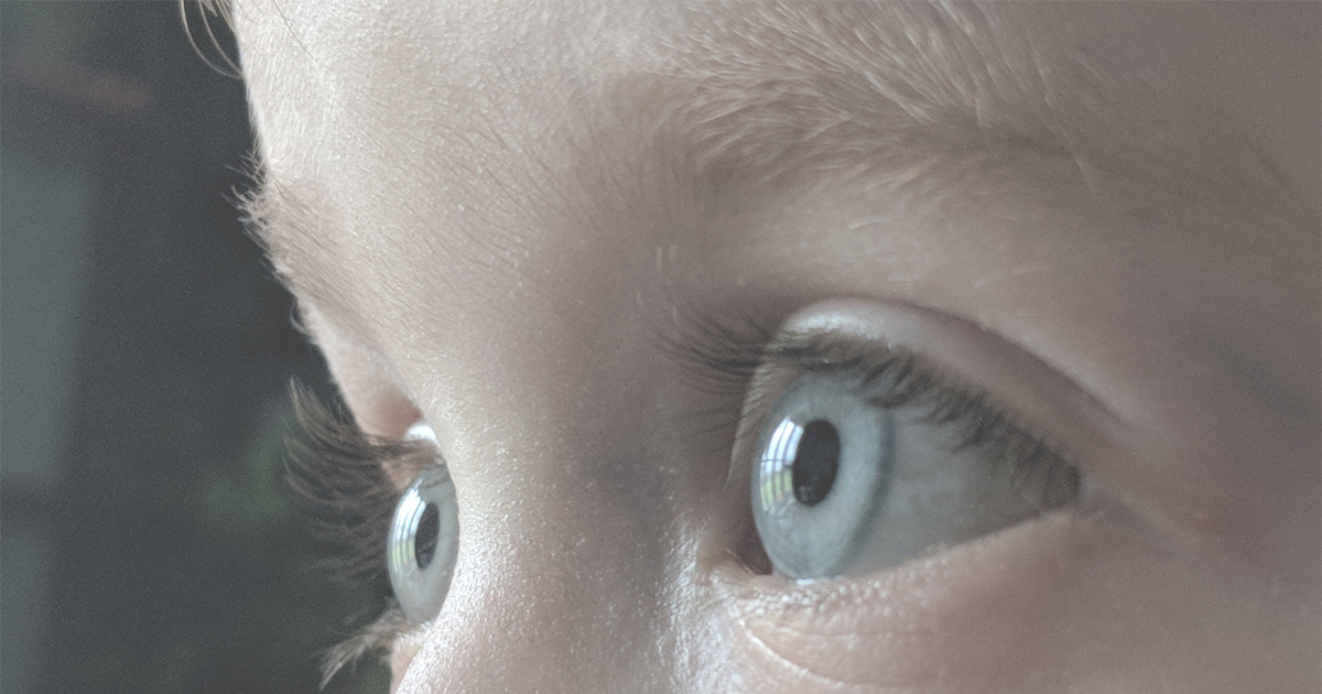 Iris recognition technology that works even with walking subjects | NEC